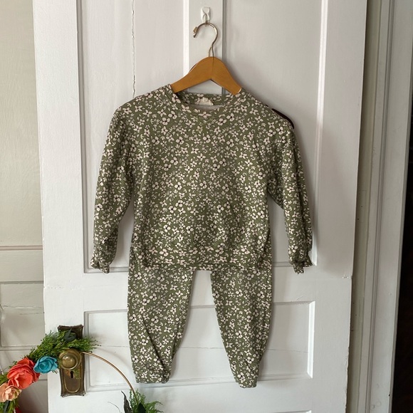 Jessica Simpson | Matching Sets | Jessica Simpson Girls Sweatsuit Size ...